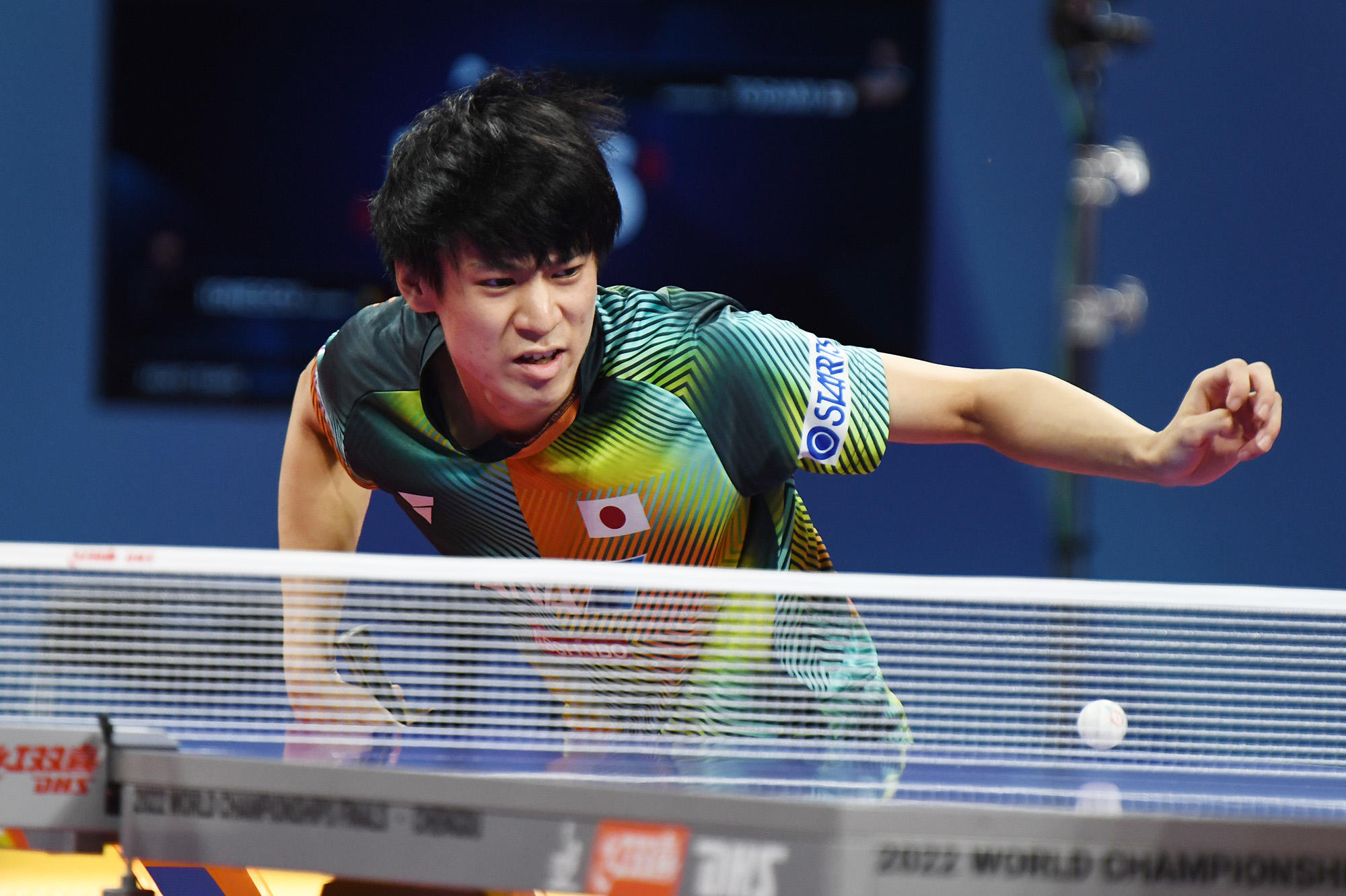 【世界卓球】戸上隼輔が大車輪の活躍！日本がルーマニアとの接戦を制してGL1位通過へ前進｜テレ東卓球NEWS：テレ東